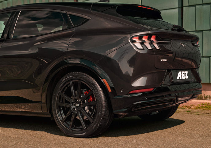 The all-rounder in the double-spoke design